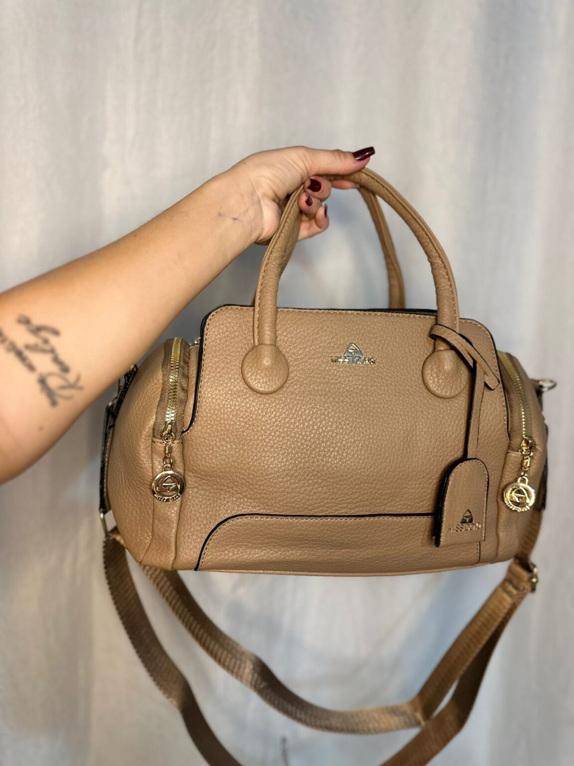 Bolsa Miss Dong Bolsos Laterais – Online Atacadão